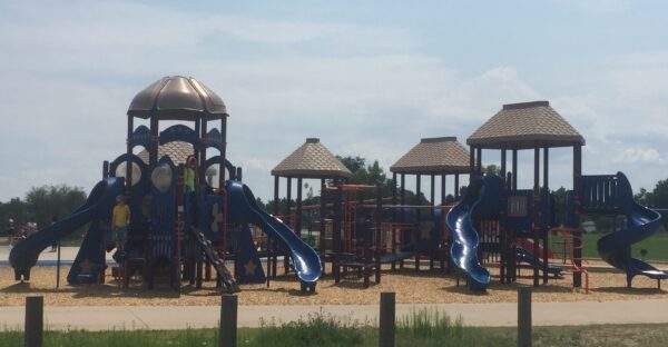Sandcastles and Splash Pad in Littleton! | Slides and Sunshine