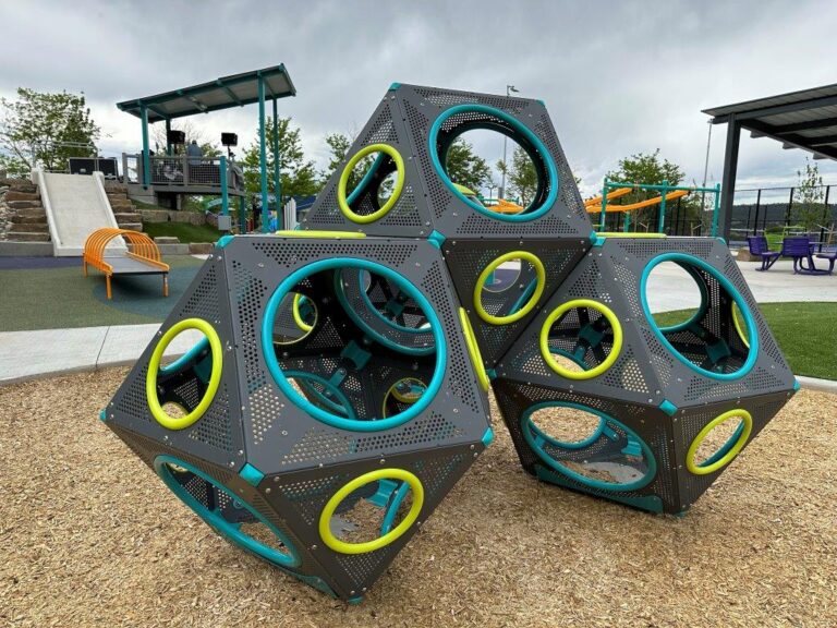 Butterfield Crossing Park | Slides and Sunshine